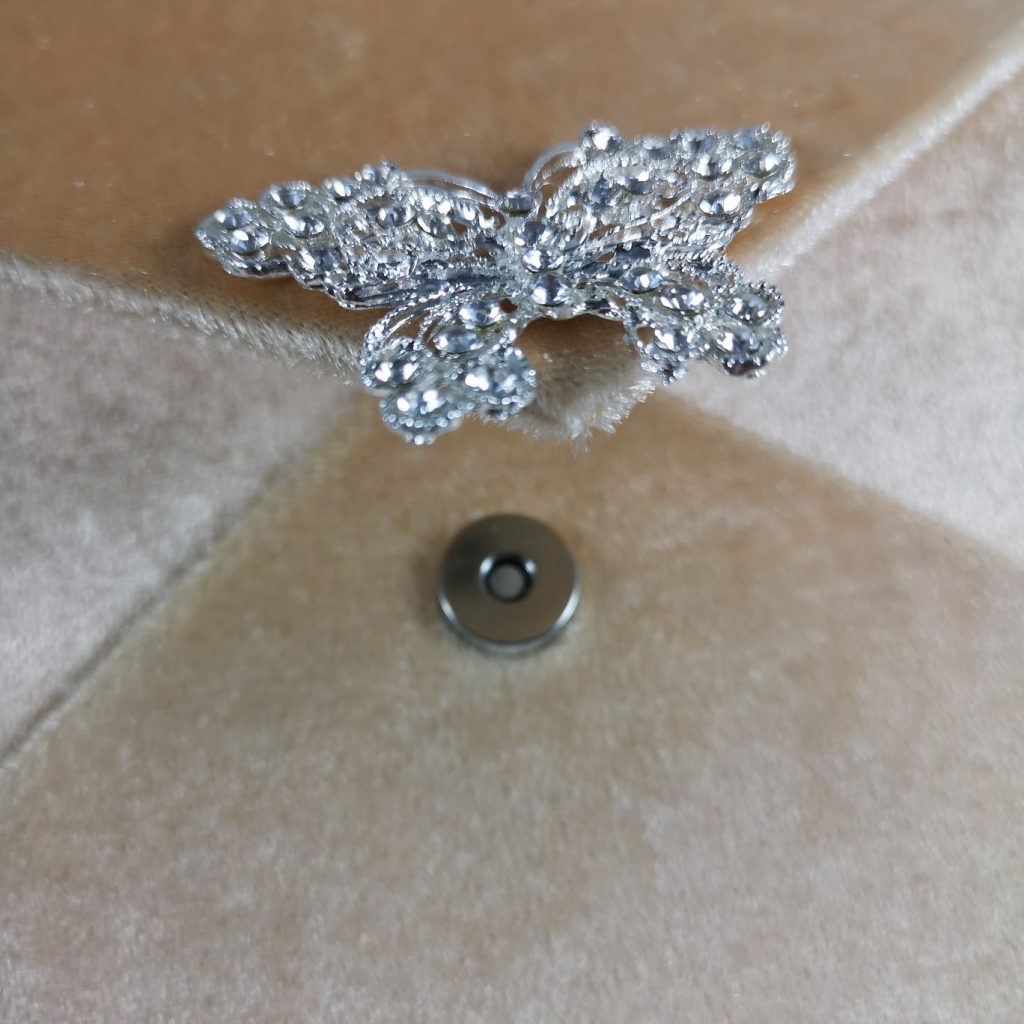 Luxury Custom Made Champagne Velvet Invitation Envelope